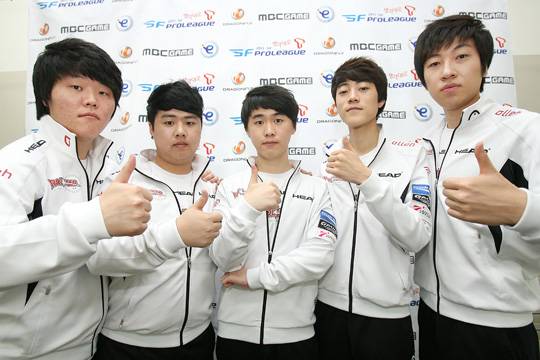 Sf프로리그 리뷰 디펜딩 챔프 Kt 2연패 향한 순항 시작
