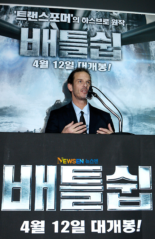포토엔 피터버그 감독 배틀쉽 4월 전세계 개봉