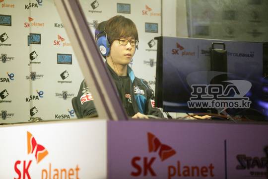 [SK플래닛]STX 김성현, 완벽한 후반 운영으로 이예훈 격파(3세트)