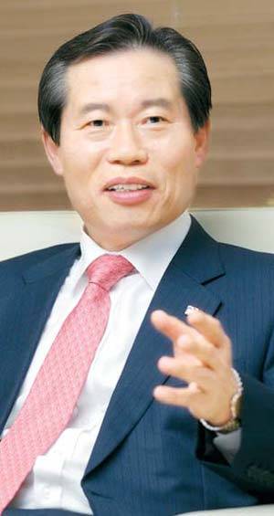 [CEO & CEO] 조강래 IBK투자증권 대표