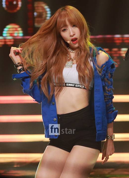 [포토] EXID 하니, '섹시한 복근노출'