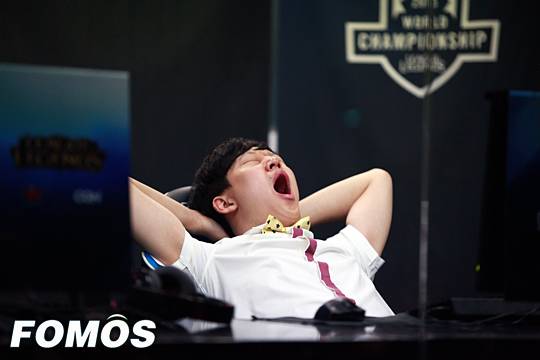 포토 갱맘 이창석의 진한 하품 어디까지 커지나