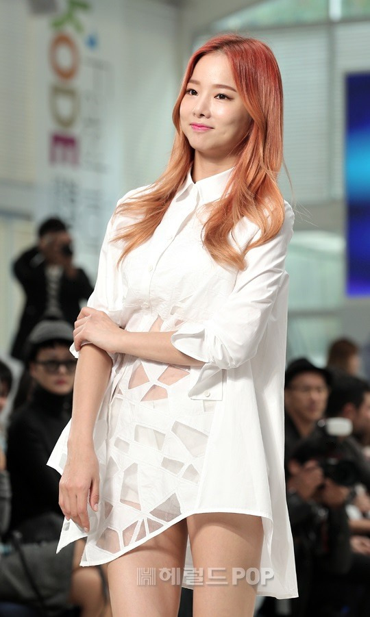포토 섹시모델로 변신한 Exid 솔지