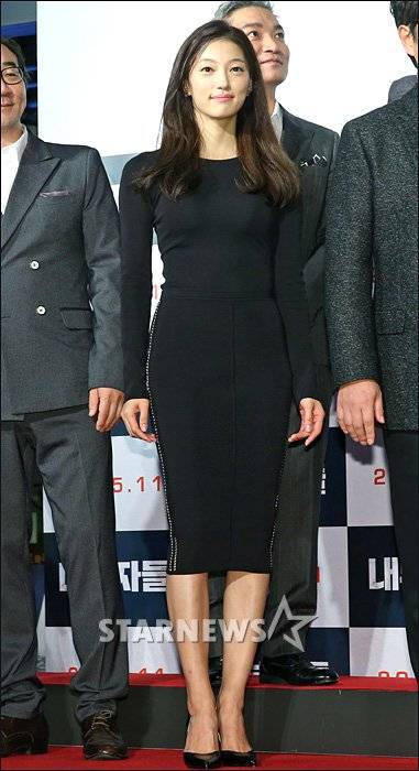 포토 이엘 완벽한 콜라병 몸매