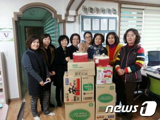 전주시 맑은물사업소 미혼모 시설에 생필품 전달