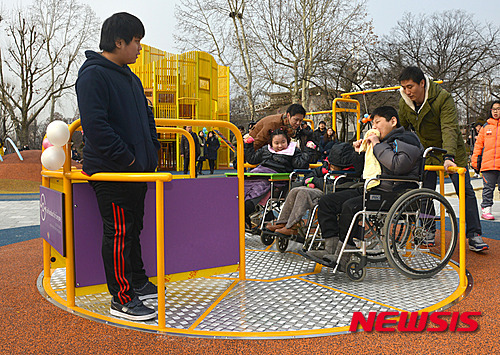 무장애통합놀이터 꿈틀꿈틀놀이터 개관
