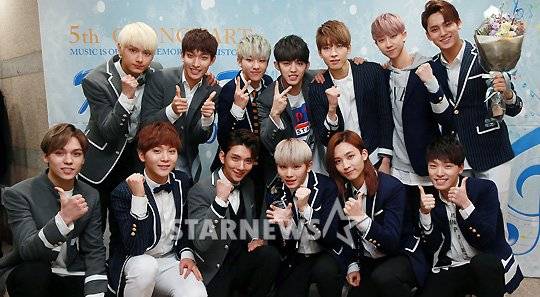 포토 세븐틴 월드스타로 성공할게요