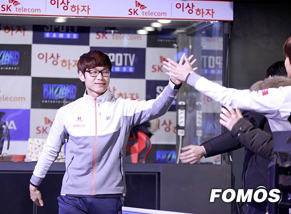 포토 1세트 패했던 Kt 주성욱 에결 승리로 명예회복