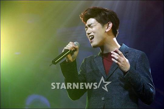 포토 에릭남 달콤한 목소리