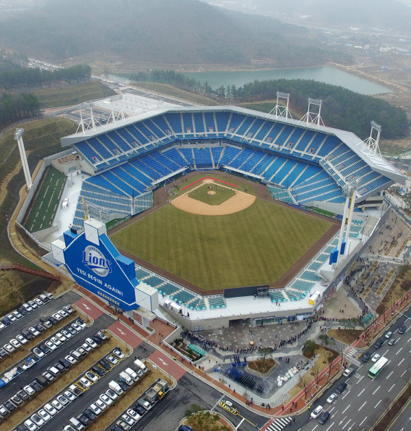대구 삼성라이온즈파크·고척스카이돔 공식 데뷔 어서 와요 여긴 처음이죠