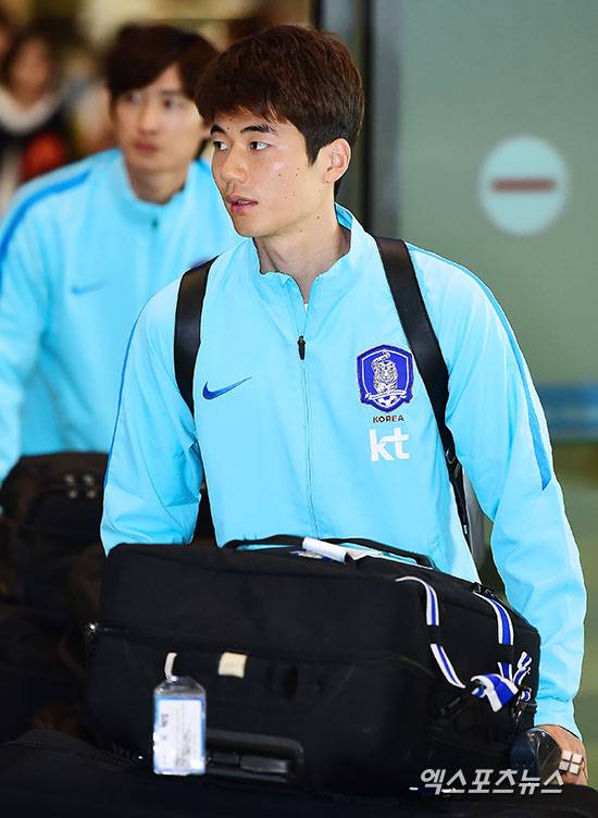 기성용 유럽 원정길에 지친 모습 포토