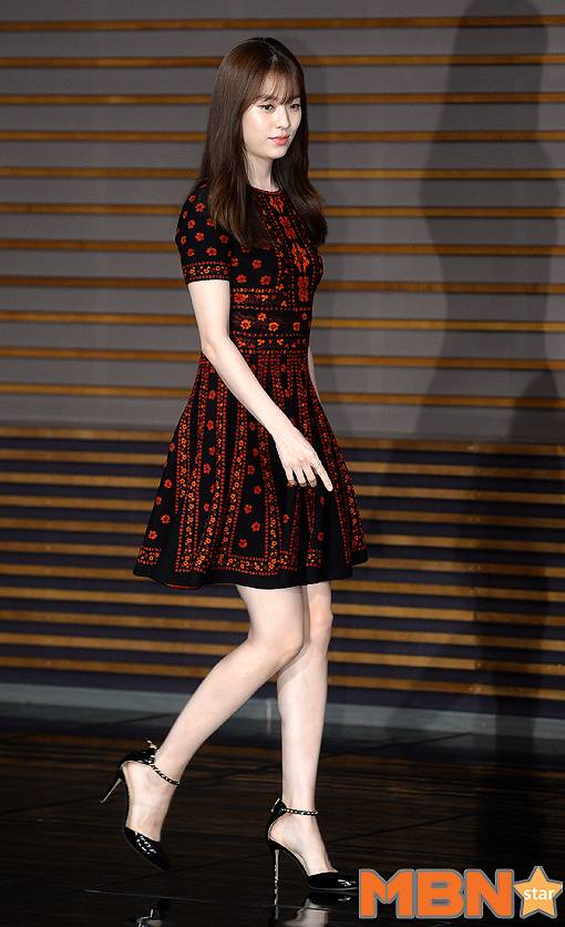 한효주 '걷고 있는 바비인형' [MBN포토]