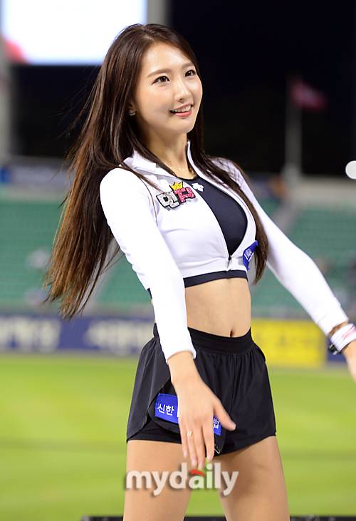 [MD포토] 김민지 '청순 미모 치어리더'