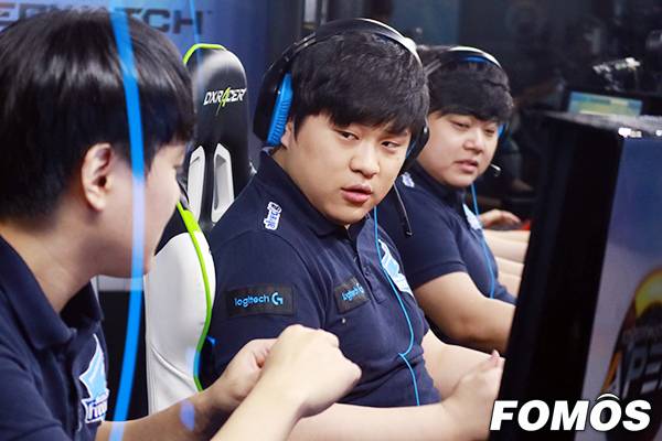 오버워치 Apex 아프리카 블루 Fl 30 완파하고 8강 진출