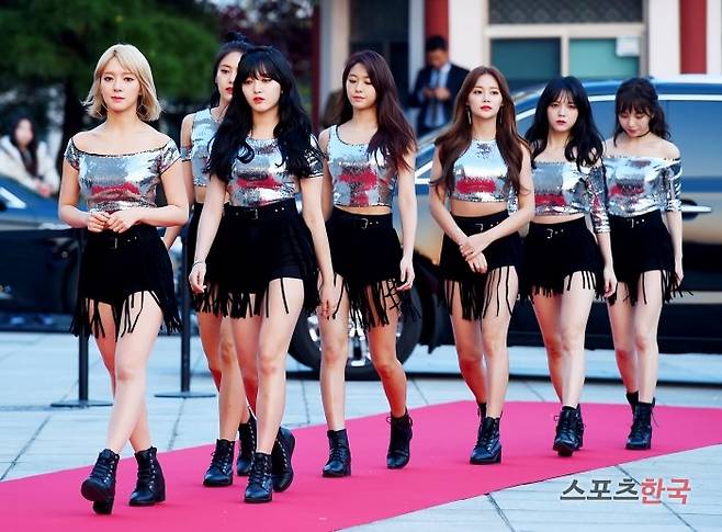 Aoa 강렬한 여전사 느낌 2016 아시아 아티스트 어워즈