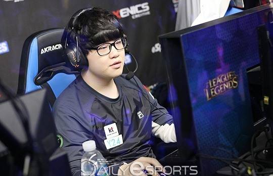 스틸 문건영 日 데토네이션 포커스미 입단