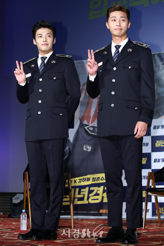 강하늘 박서준 저희 제복 핏 어때요 청년경찰 제작보고회
