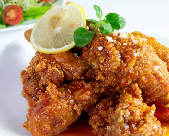 프라이드 치킨 vs 양념 치킨, 칼로리 더 높은 치킨은?