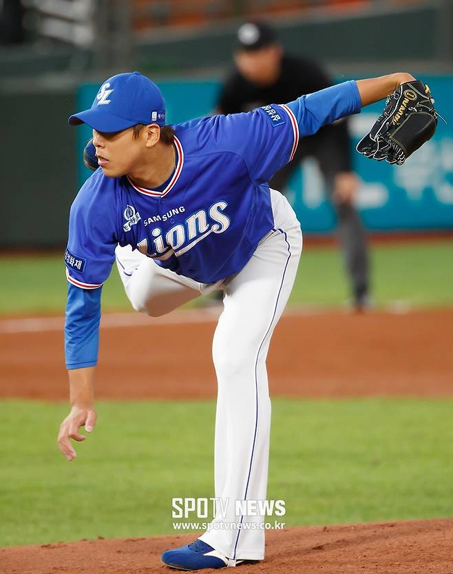 6이닝 4실점 삼성 윤성환 시즌 10승 요건