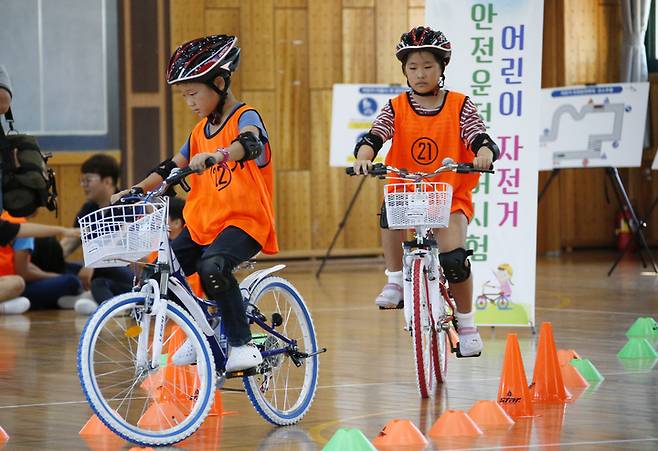 전주시 어린이 자전거 안전운전 면허 시험 실시