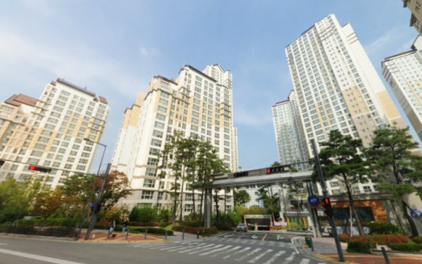 규제도 못꺾어 7억대 안착한 광교자연앤힐스테이트