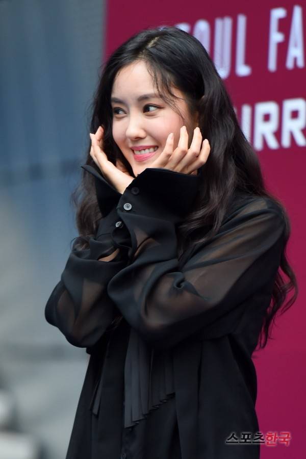 효민 사과 같은 내 얼굴