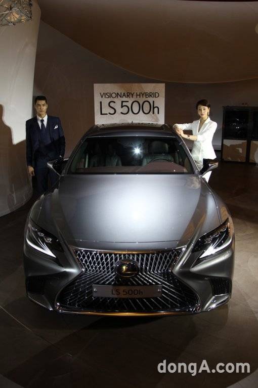 렉서스코리아, 5세대 LS500h 출시.. 장인 정신 강조한 '걸작'
