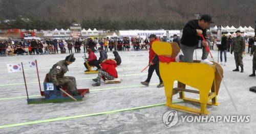 카메라뉴스 산천어축제장에 기상천외한 창작썰매가 씽씽∼