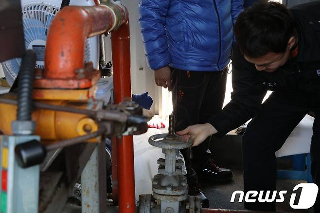 부안해경 해양오염 예방 차원 기름저장시설 안전점검