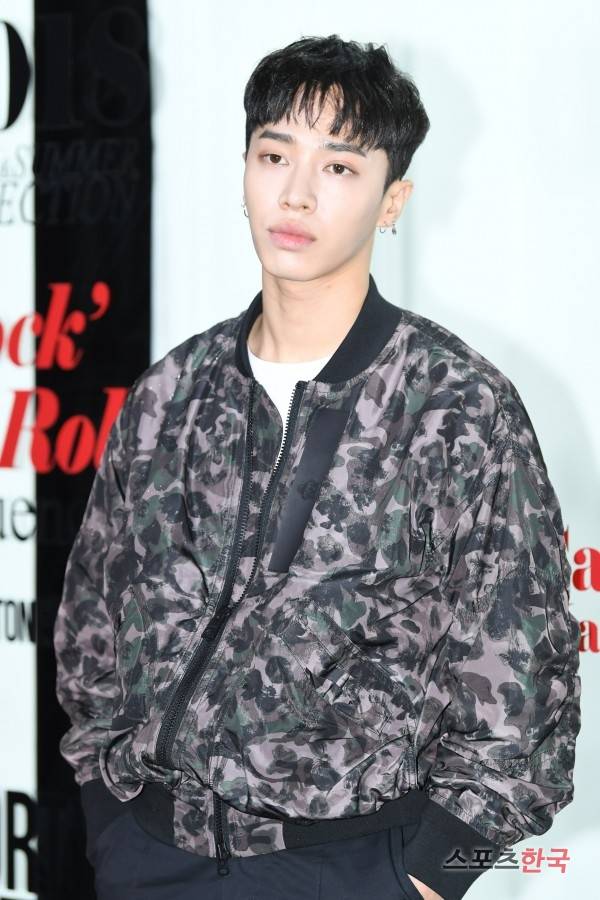 하이라이트 이기광 삐딱하게