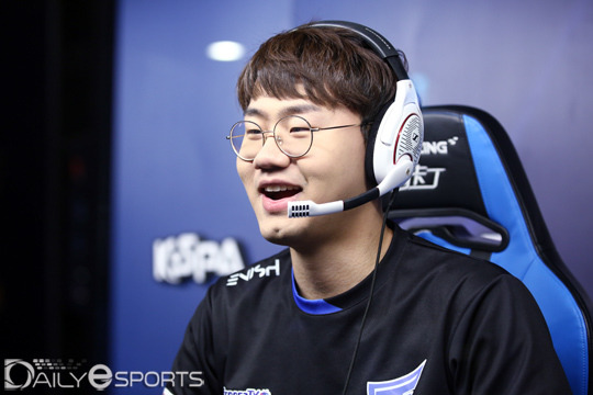 롤챔스 쿠로 이서행 900p로 단독 1위mvp 순위