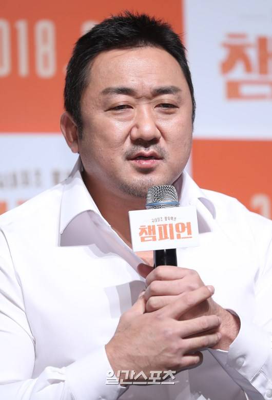 챔피언 마동석 팔씨름 영화 실베스터스탤론 보며 10년 준비