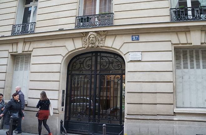 피카소부터 마티스까지.. 그 시절 파리의 '이수만'