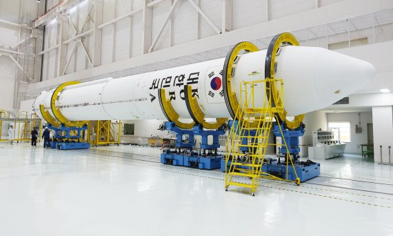 중대형급 발사체 엔진 독자개발우주시대 꿈 우리 손으로 그린다