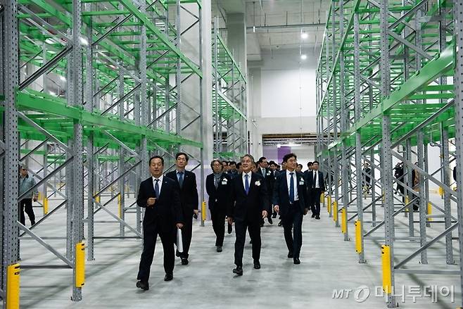 BGF, 1500억 투자한 '진천 중앙물류센터' 가동