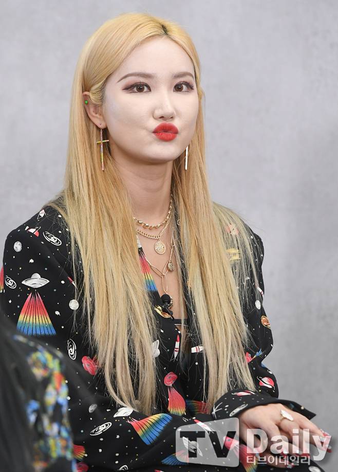 [TD포토] EXID LE '귀엽게 입술 쭉~'