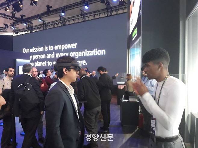 [MWC19]5G 가상·혼합 현실이 대세..5G폰 승자 점치긴 아직 일러