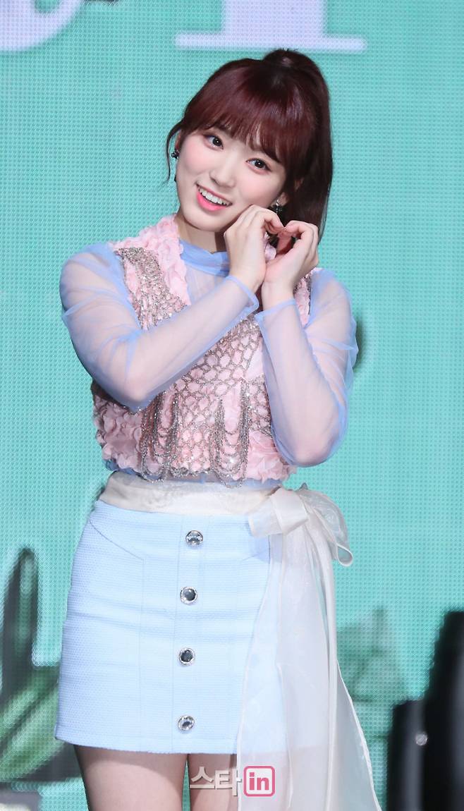 포토 야부키 나코 귀염뽀짝 손하트