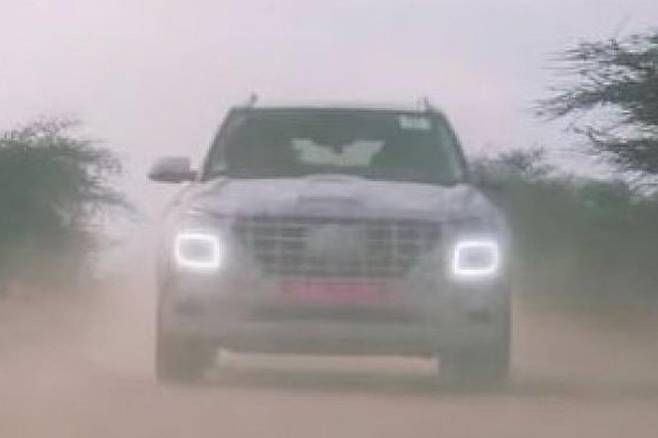 현대차 초소형 Suv 베뉴실내외 디자인 인도서 유출 카가이