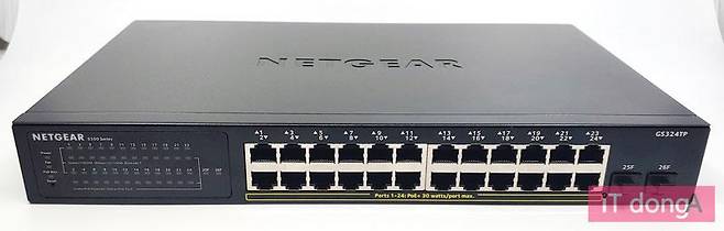 [리뷰] PoE+, SFP 지원 24포트 스위칭 허브, 넷기어 GS324TP