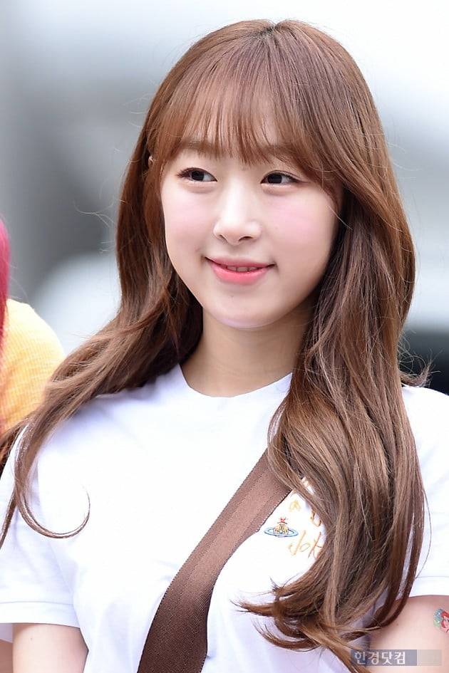 포토 우주소녀 수빈 귀여운 미소~