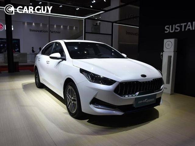 기아차,한국에 없는 K3 PHEV 중국서 출시..상어 얼굴 특징 | 카가이