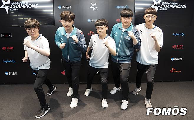 Lck 서머 한 번의 승리로 뒤집히는 순위 샌드박스 담원 1위 싸움