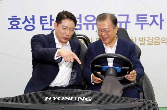 文 효성 탄소섬유 공장서 극일 의지조현준 자신 있다