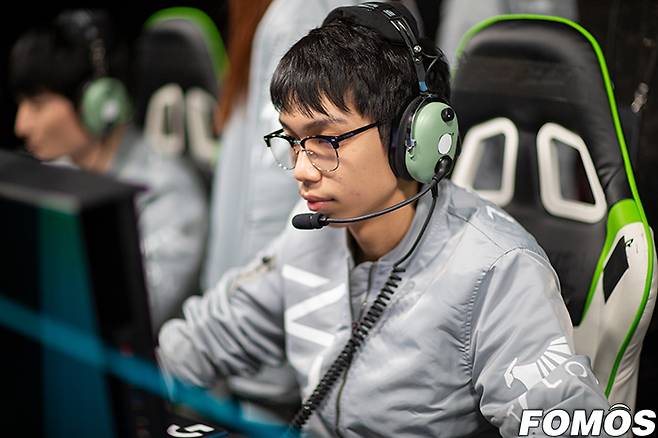 포토 탈론 E스포츠 파티판 Em 잡고 승자전 가자