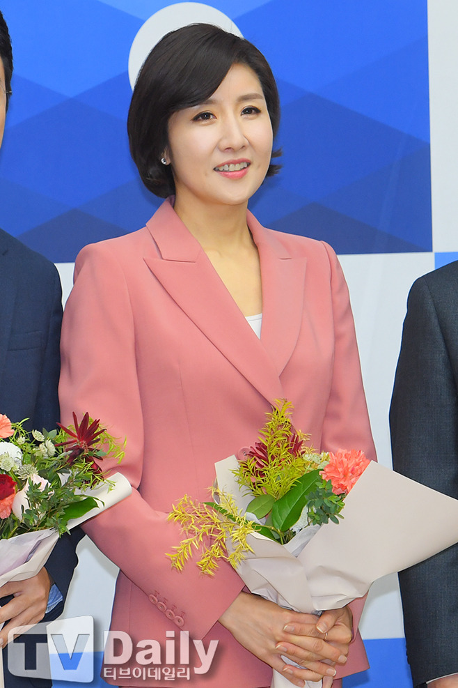 Td포토 이소정 앵커 지상파 최초 여성 기자 메인 앵커