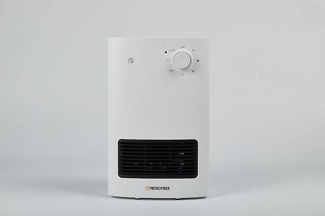 [리뷰] 저온 화상 걱정 없이 따뜻하게, 네모트리 미니 온풍기 NE-HTM100