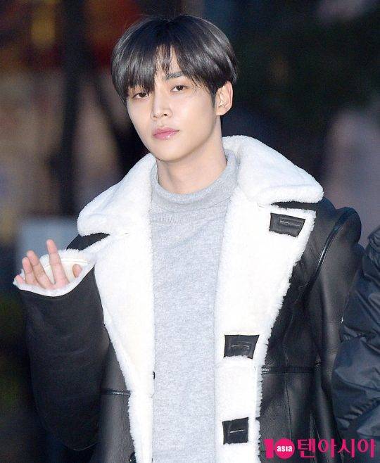 [TEN PHOTO]SF9 로운 '근사한 눈빛'