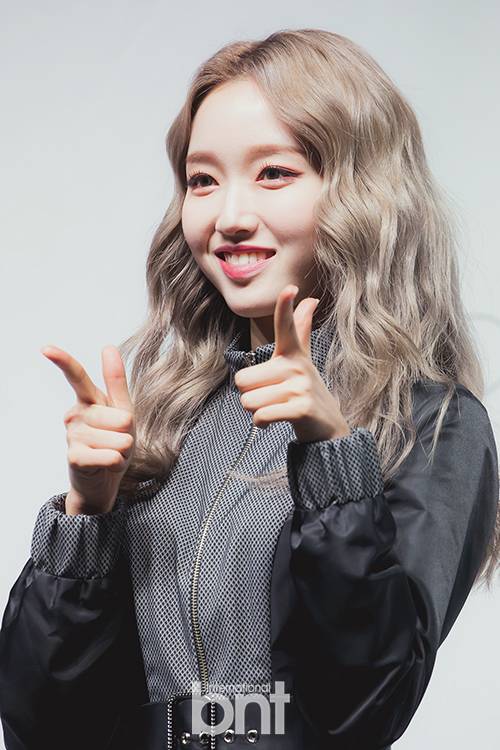Bnt포토 이달의소녀 고원 하트 뿅뽕