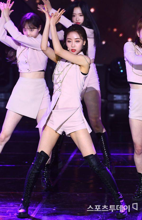St포토 이달의 소녀 이브 갈수록 예뻐져